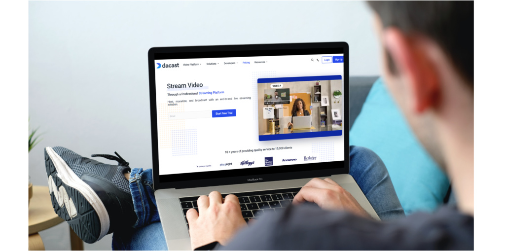 The 15 Best Live Streaming Software for Video Broadcasting [2022] | Dacast
